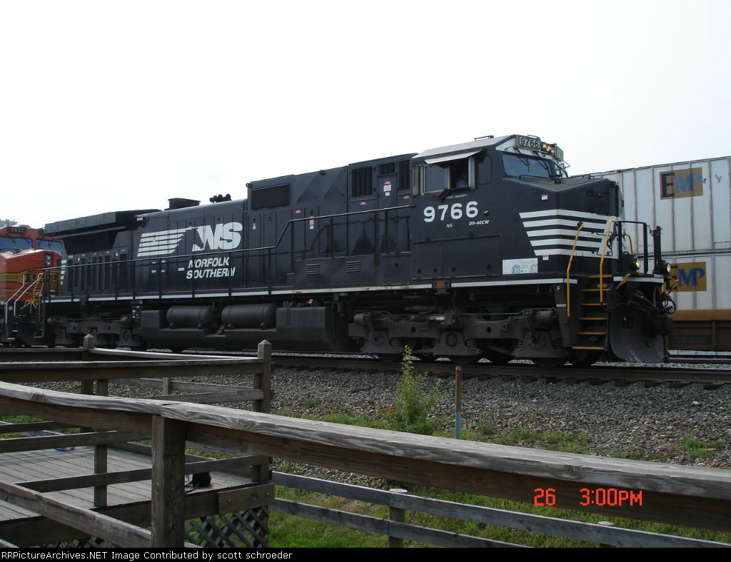 NS 9766 leads EB NS Train 251